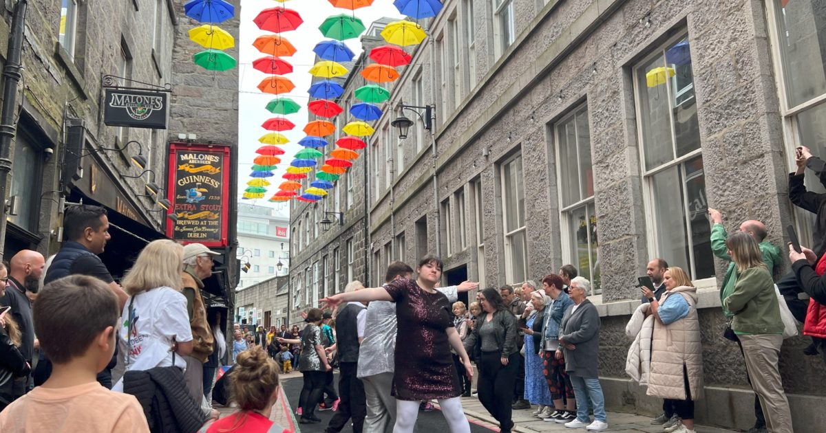 ABERDEEN’S UMBRELLA PROJECT ARRIVES IN BLAZE OF SUMMER GLORY TO ...